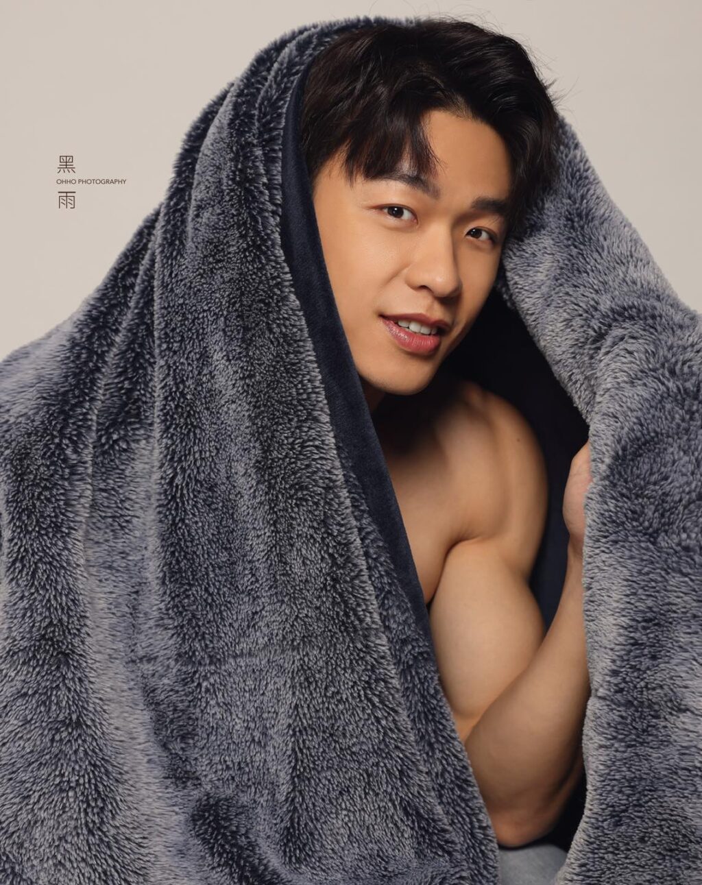 แจกวาร์ป หนุ่ม yilianboy นายแบบจีน สุดฮอต ล่ำใหญ่ กล้ามสวย หุ่นเซ็กซี่