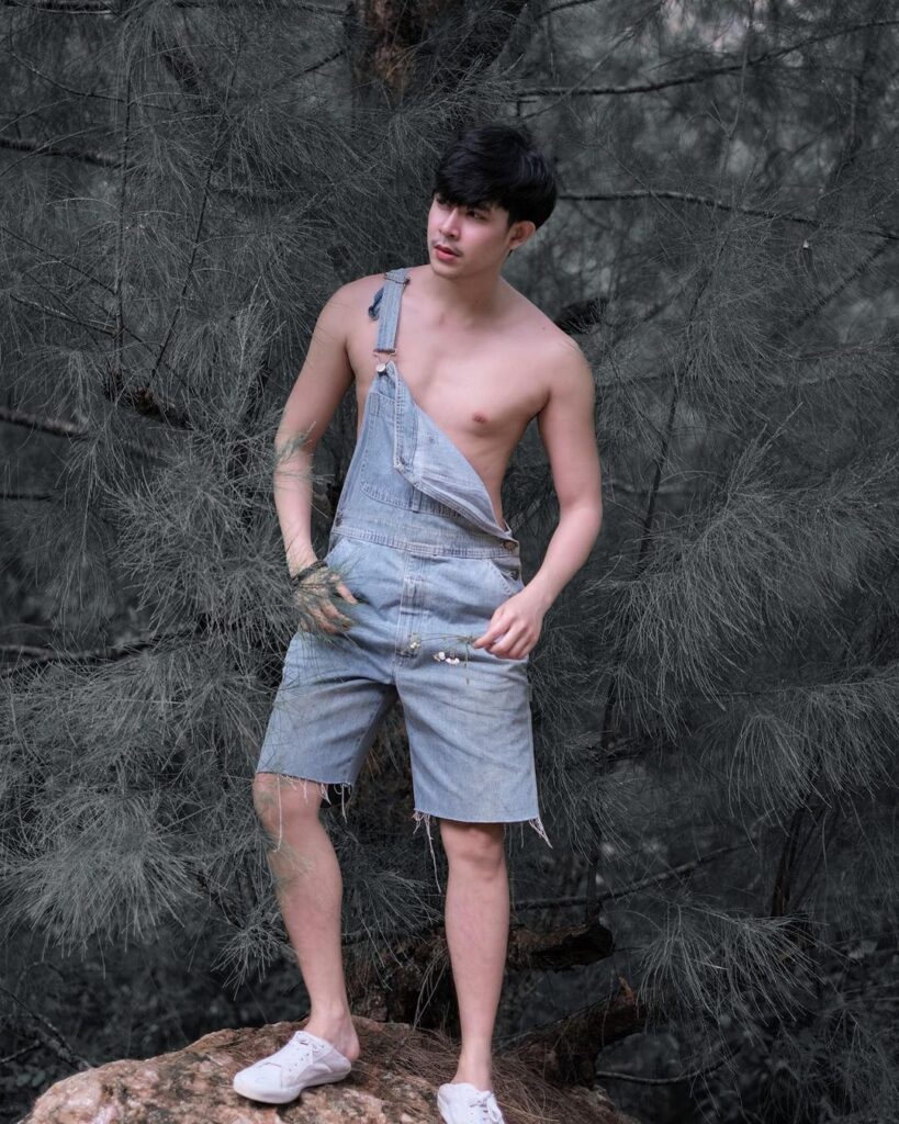 เปิดวาร์ป น้องม่อน หนุ่มหล่อ หน้าใส ผิวขาวออร่า ขยี้ใจสุดๆ