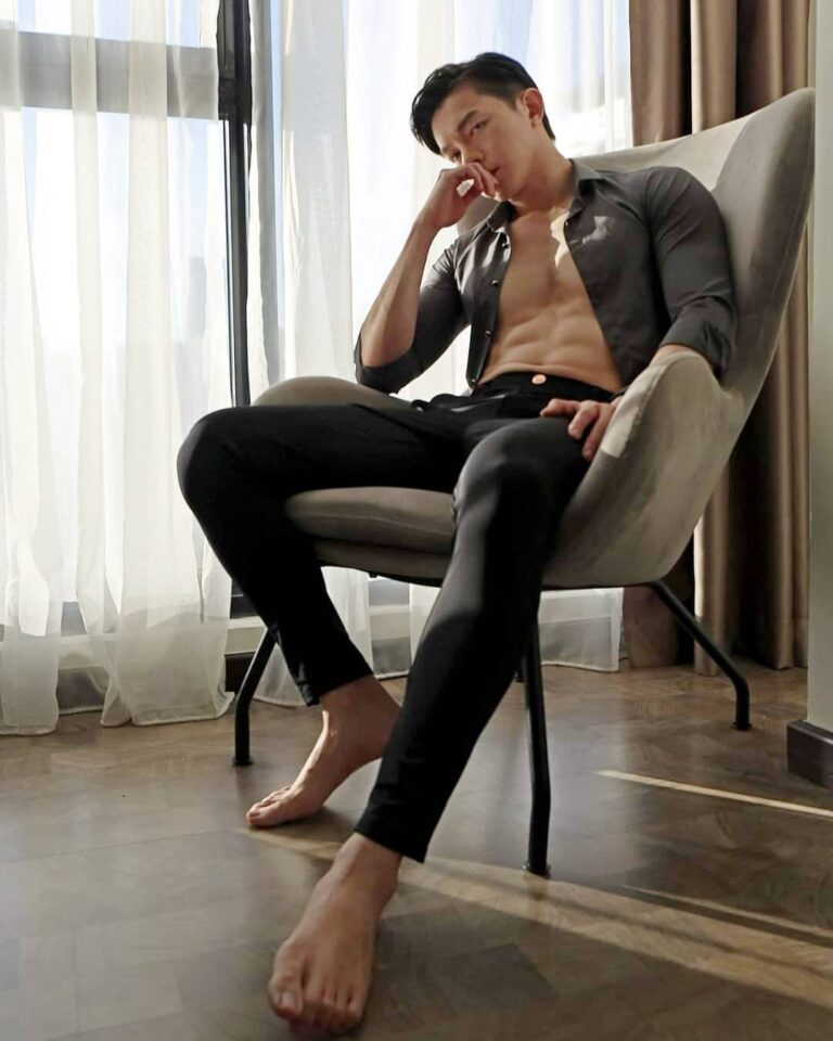 Json Yau นายแบบจีน เป้าตุง หุ่นเอ็กซ์ สุดเซ็กซี่ เกินบรรยาย