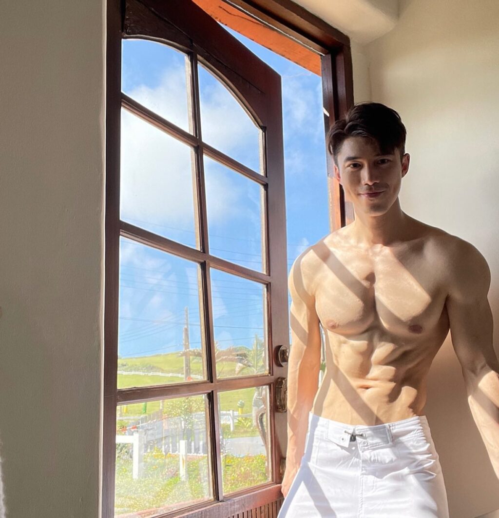 Arthur Yan นายแบบจากแดนไต้หวัน หน้าดุดัน หุ่นแซ่บถึงใจ